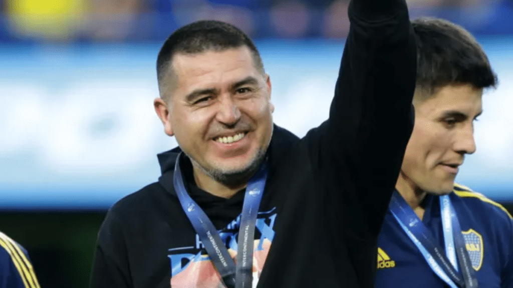 Regalo especial: Fue campeón en Atlético Madrid y Juan Román Riquelme ...